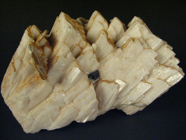 TÜRKİYEDEKİ YERALTI KAYNAKLARI: Albit