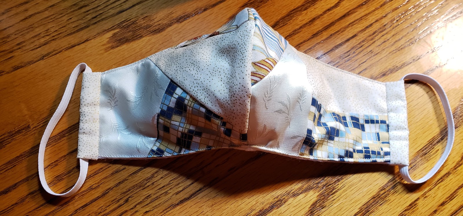 Shawkl Designs: Patchwork Face Mask