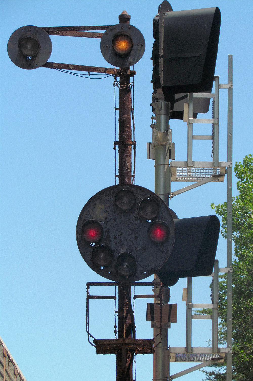 The Position Light: Better Know a Signaling System: B&O Color Position ...