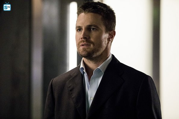 ARROW - Oggi, il finale di metà stagione: GRANDE COLPO DI SCENA in ... ARROW - Oggi, il finale di metà stagione: GRANDE COLPO DI SCENA in ...