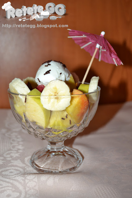 Retete gustoase si garnisite: 10 deserturi rapide si simple