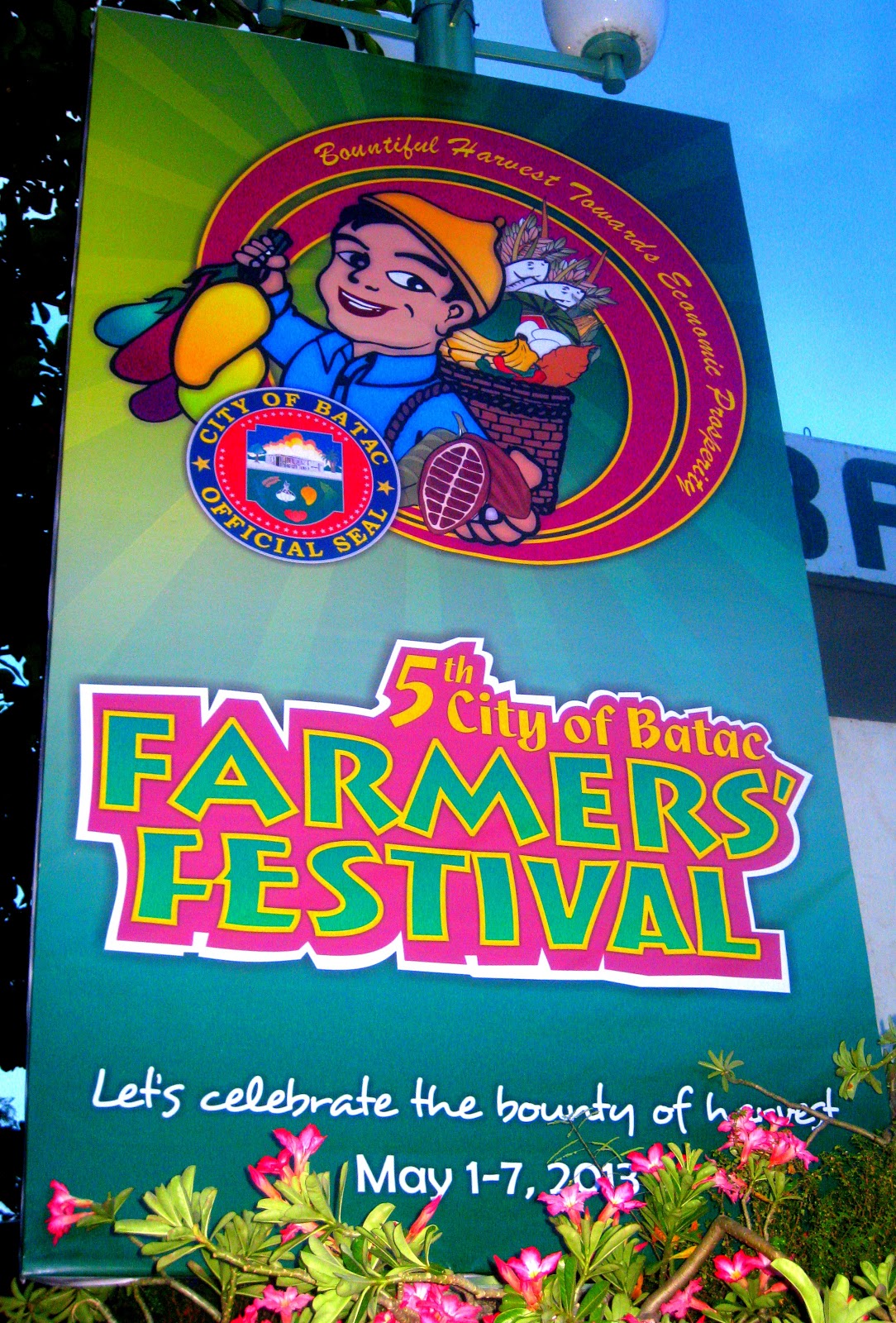 that thing called RAGSAK: An Amazing Peek: Farmers Festival Booth