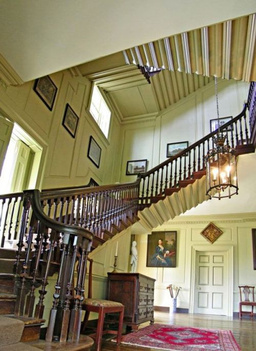 Content in a Cottage: Flying Staircase at Shirley Plantation