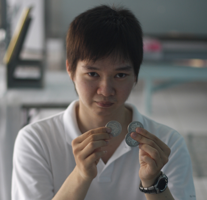 Blog Magic Hendry F. Jan: Mr. Robbin di Mata Mereka