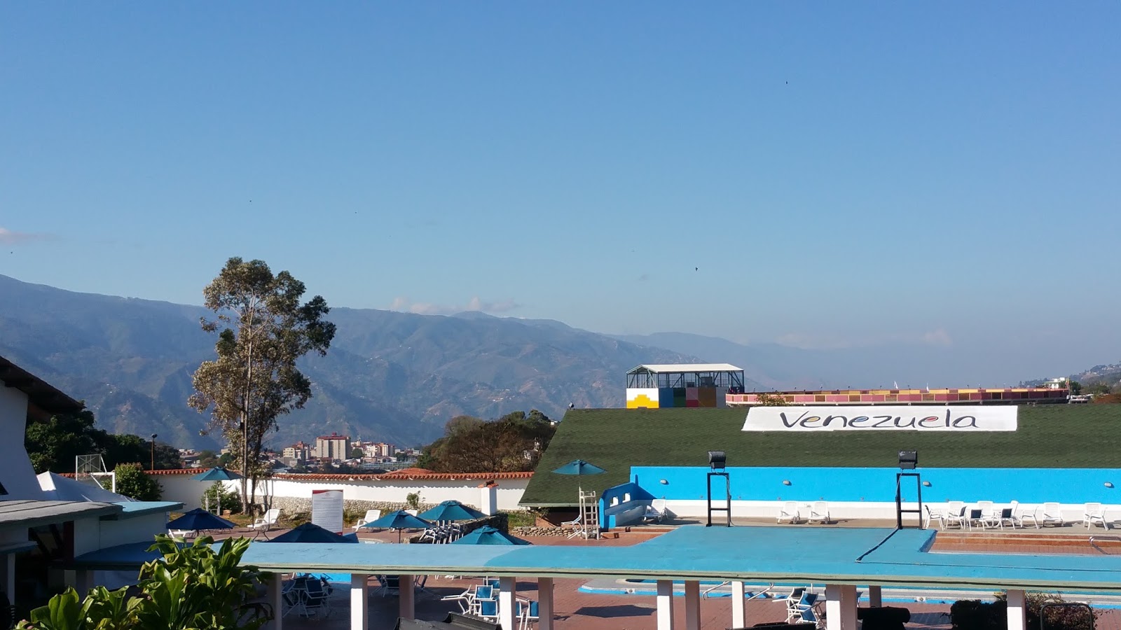 Del toro al infinito: AMANECER EN MÉRIDA / Fotografía La Loma