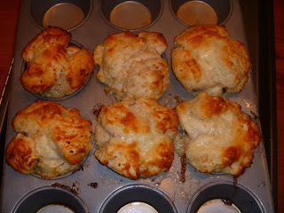 cake balls, cookies, and more.: Mini Garlic Bread made with Biscuit ...