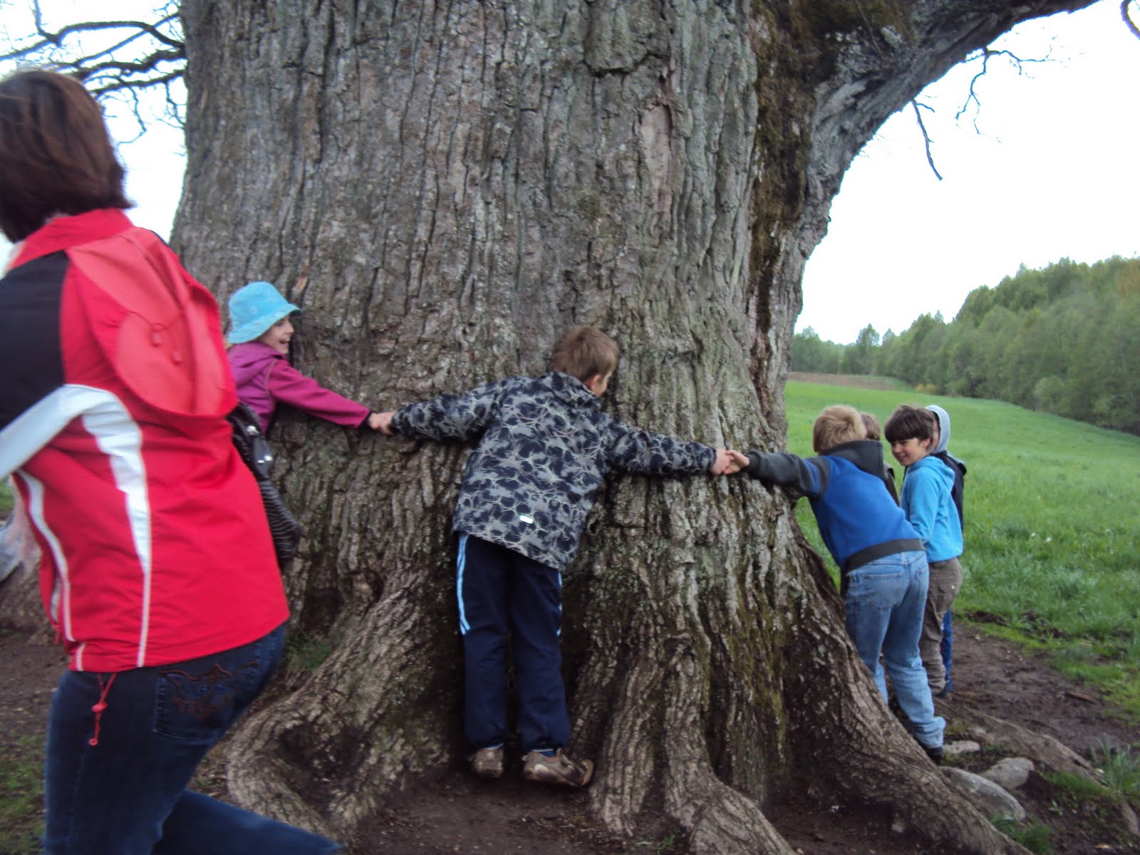 Urvaste Vallarahva Leht: Südamlik klassilõpu pidu