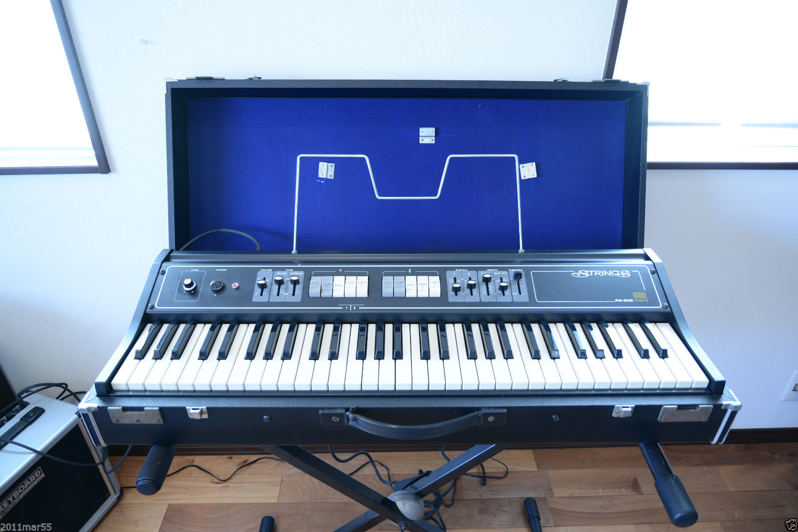 MATRIXSYNTH: Roland RS-202 Strings SN 633008