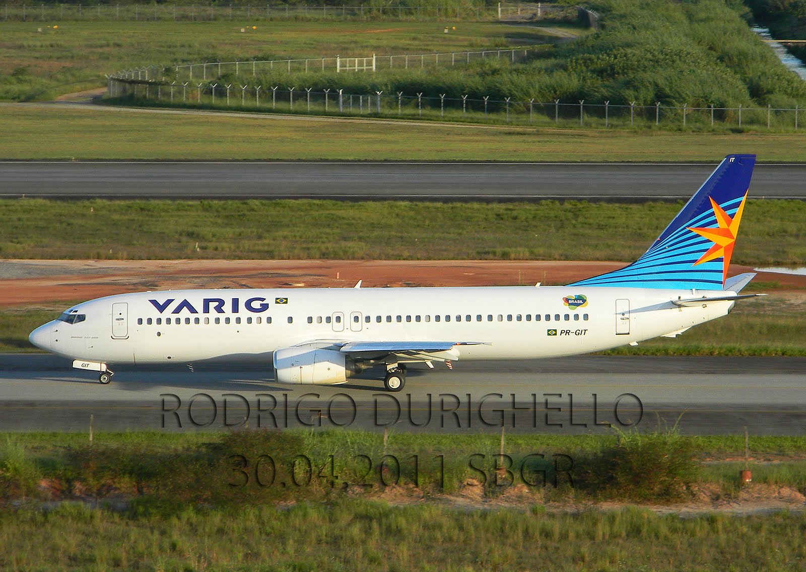 PLANETA AVIÃO: VARIG/GOL 737-800 PR-GIT