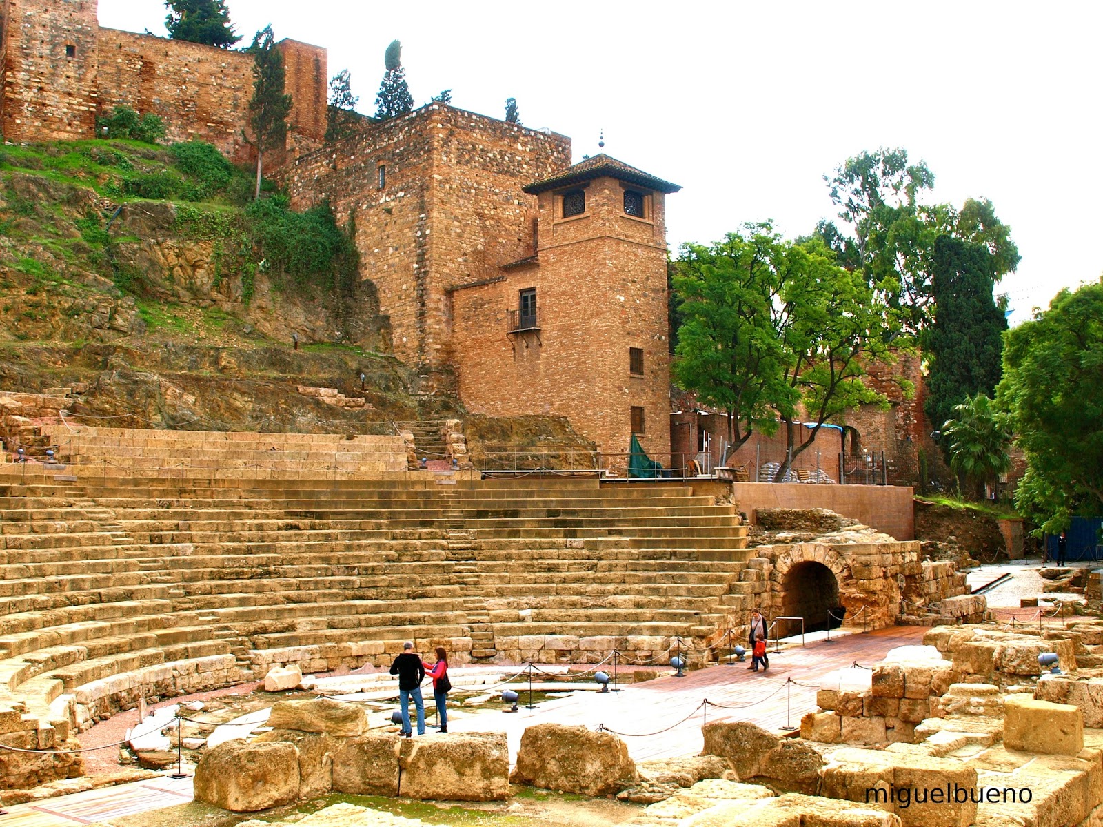 Piedra: Alcazaba de Málaga, exterior.
