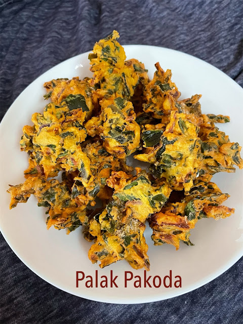 Palak Pakoda / Spinach Pakoda - From Sushma's Kitchen