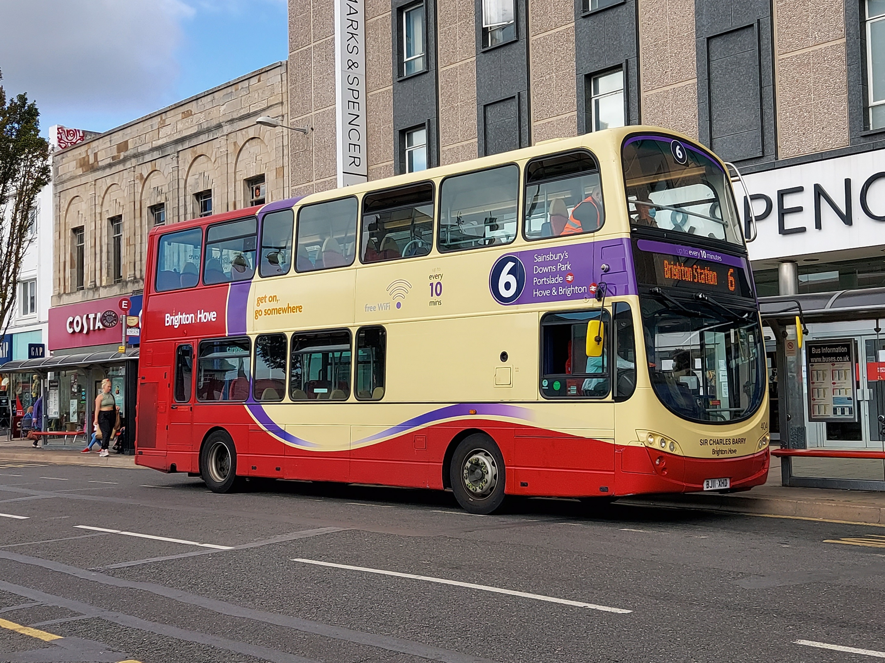 Lous bus pictures: Buses in Brighton: Part 2 MetroBus and Brighton and Hove