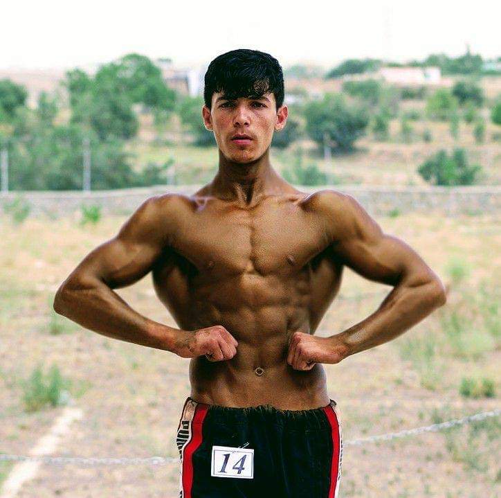 world bodybuilders pictures: afghan bodybuilder zabeeh ullah qahar maan ...