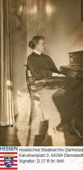 Maria's Royal Collection: Princess Victoria of Hesse and by the Rhine ...