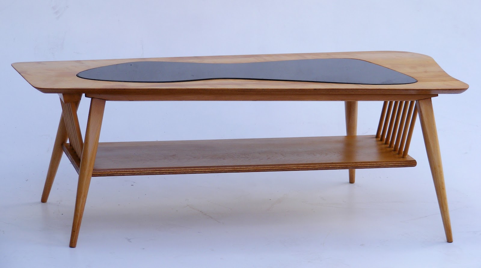 VAMP FURNITURE: New furniture this week at Vamp - 28 September 2012