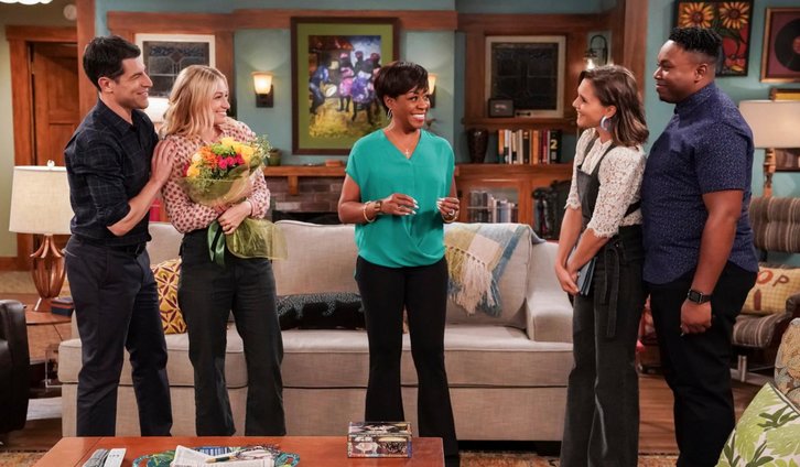 The Neighborhood - Episode 1.09 - Welcome to the Dinner Guest - Promo ...