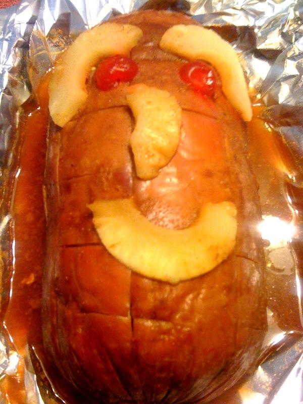 Sweet Tea and Cornbread: Nana's Smiley Face Ham!
