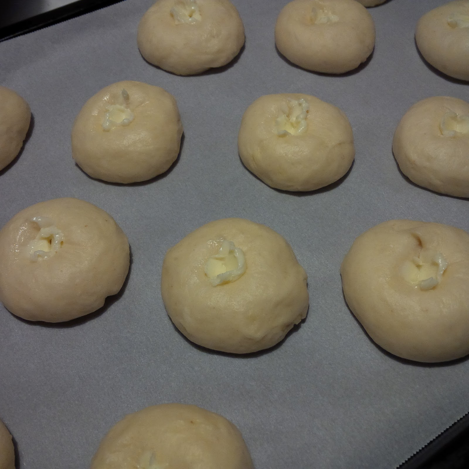 Tirlittan Tuumii: Mummi's Voipulla Recipe (Finnish Butter Buns)