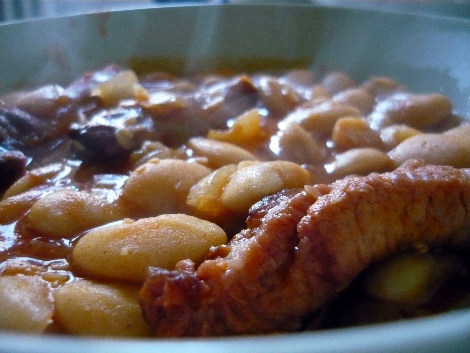 Romanian Cooking: Giant Beans with Smoked Meat