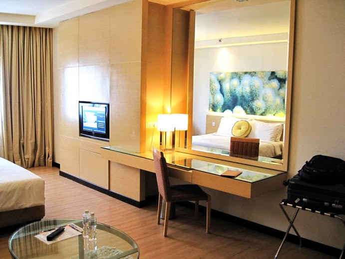 Simon Leong @ Brunei Darussalam: Executive Studio Room @ Piccolo Hotel