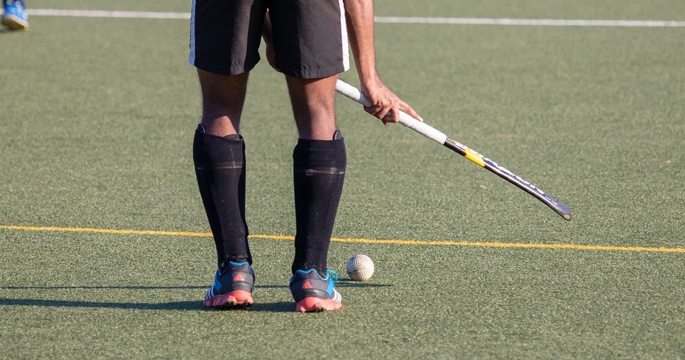 How to Make a Hockey Ball - Instructive World