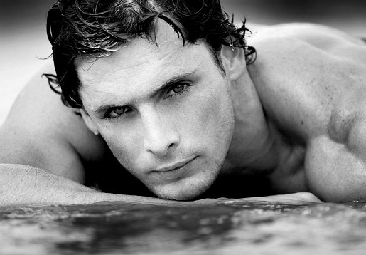 Eyecons: CHRISTMAS EVE MODEL MONDAY: SEAN HARLEY