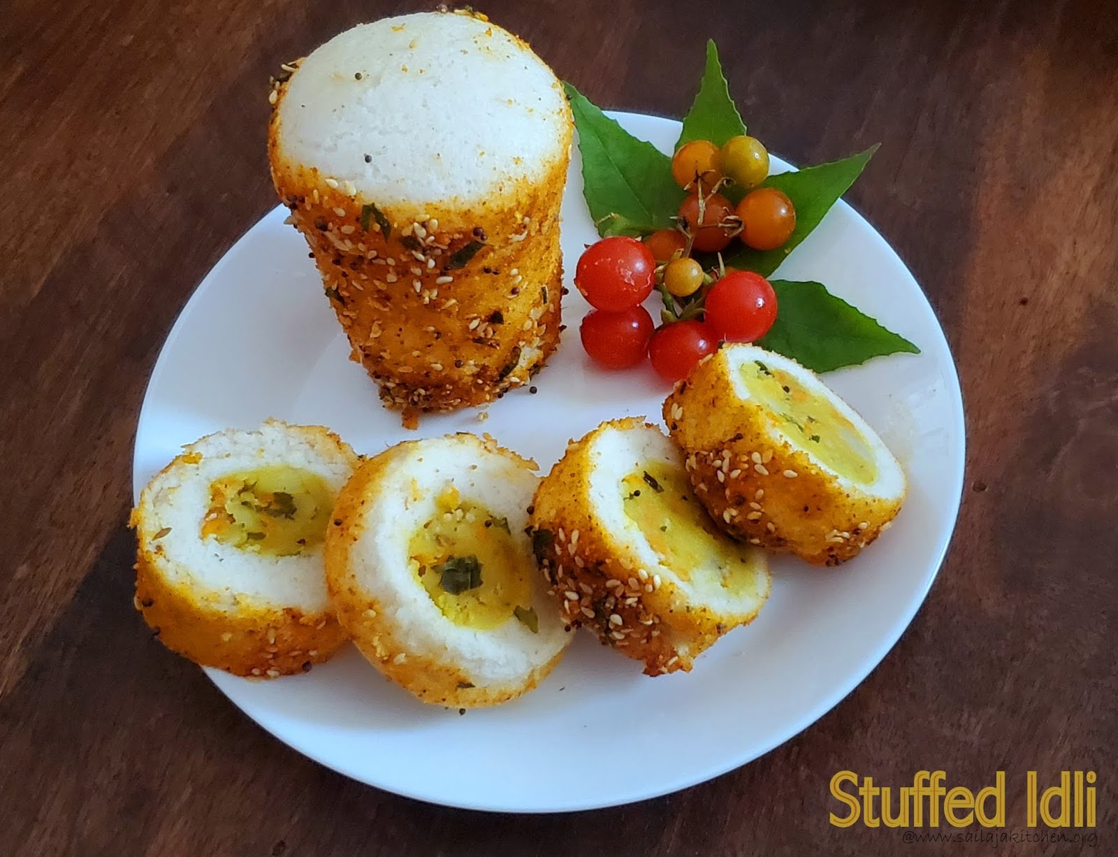 Sailaja Kitchen...A site for all food lovers!: Stuffed Idli / Potato ...