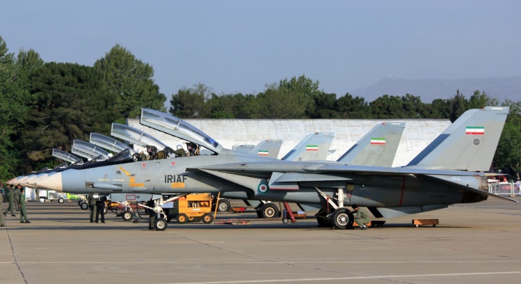 Iran unveils indigenous F-14's - Defense and Technology