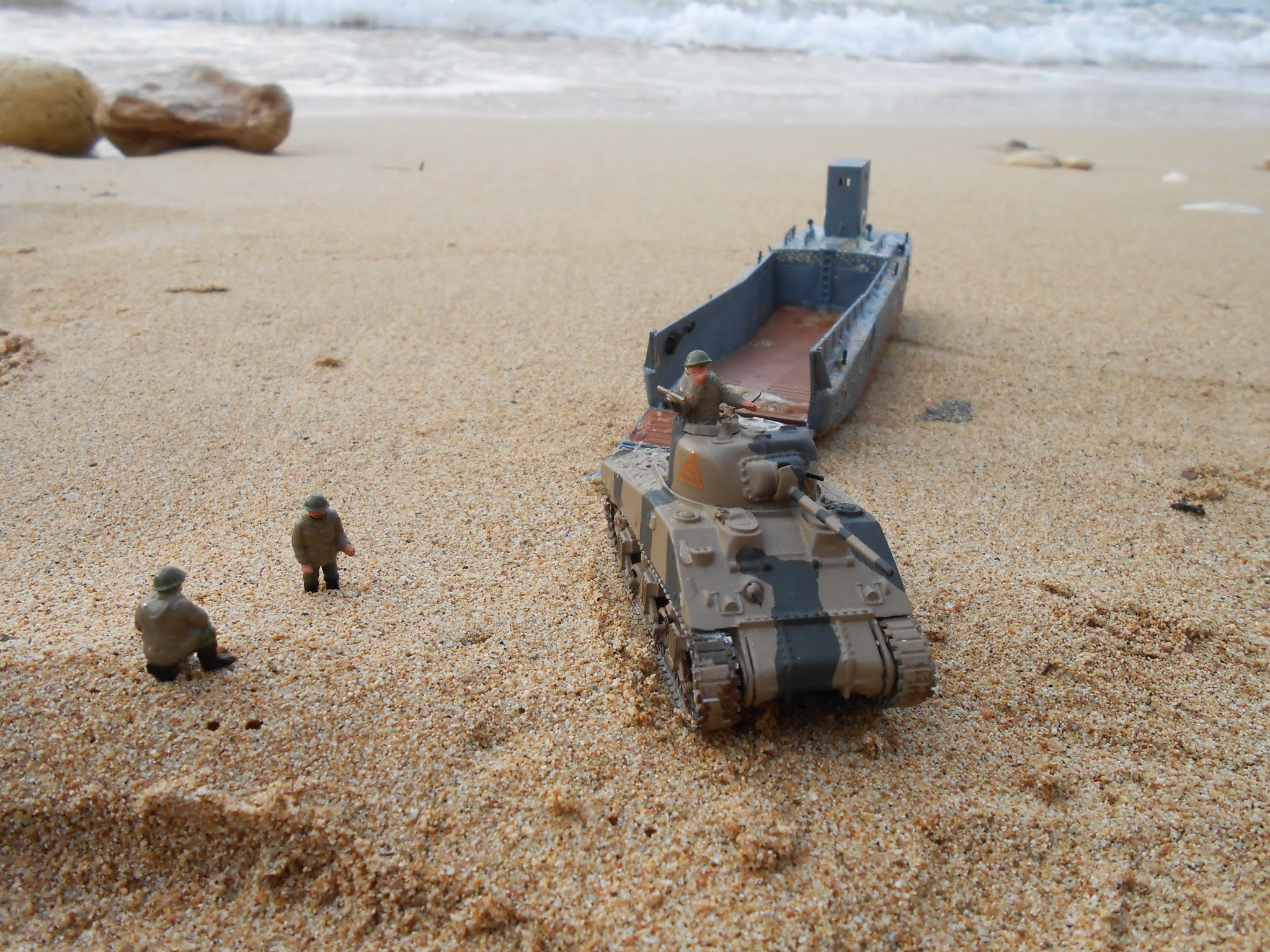 Toy Soldier Chest: LVT Landing Craft with British Sherman + crew Airfix ...