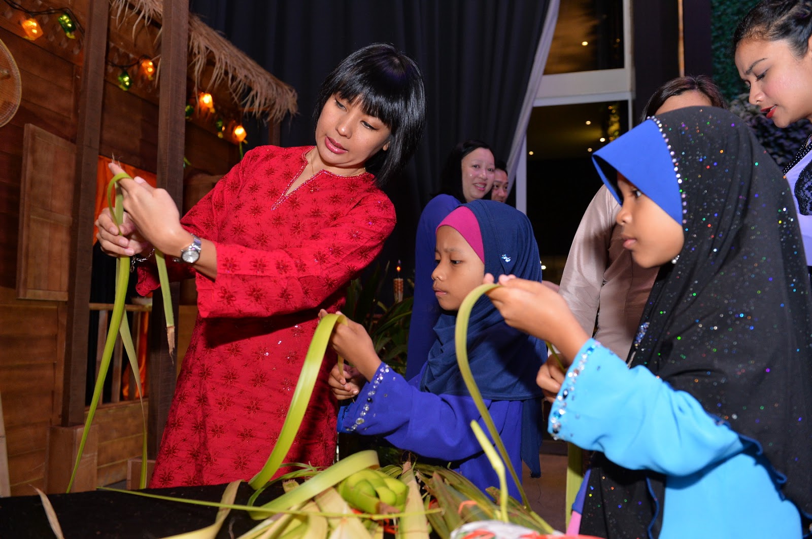 EXCLUSIVE HARI RAYA CELEBRATION FOR 100 ORPHANAGE CHILDREN - Wendy Pua ...