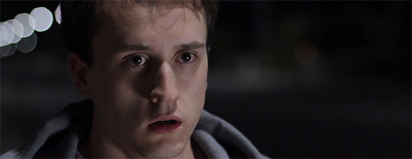 Curta metragem de assustar: "2 AM" - supervault