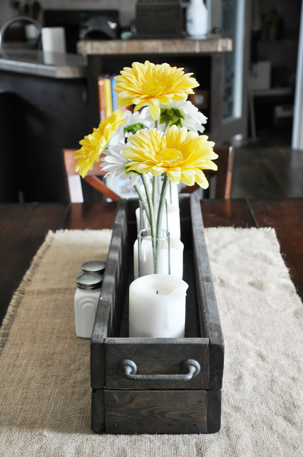 me & j... the everday: My Summertime Table Box