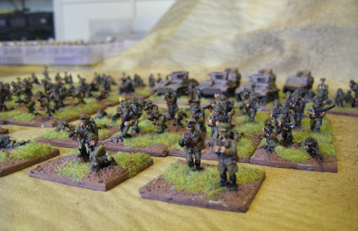 Madaxeman's Wargames Blog: belgian 15mm ww2 miniatures