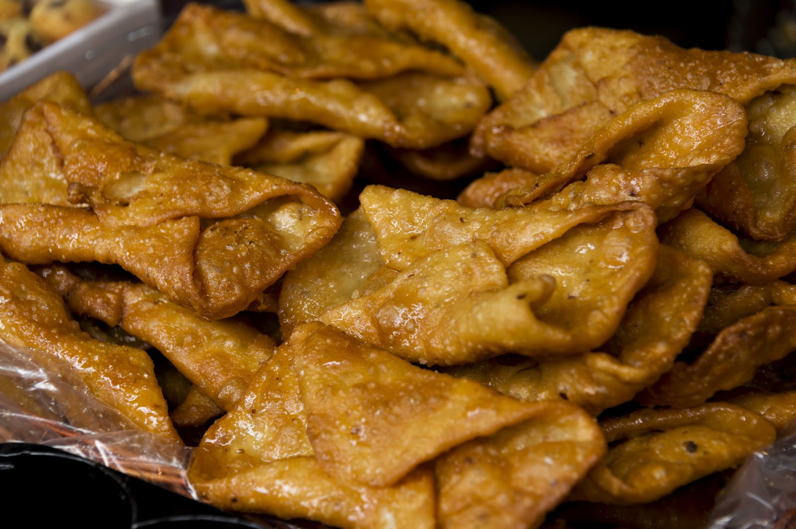 mielpura: Mini Buñuelos con Crema a la Miel (Para 8 porciones)