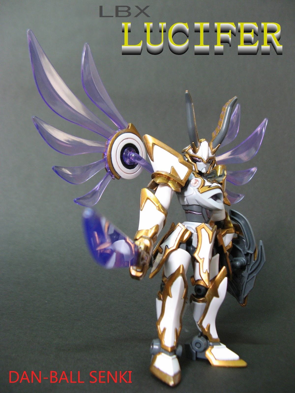 "Dan-Ball Senki "紙箱戰機 LBX 1 : 1 LUCIFER路西法