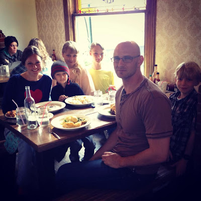 Moore Minutes: how to make the NEW birthday card via surprise social ...