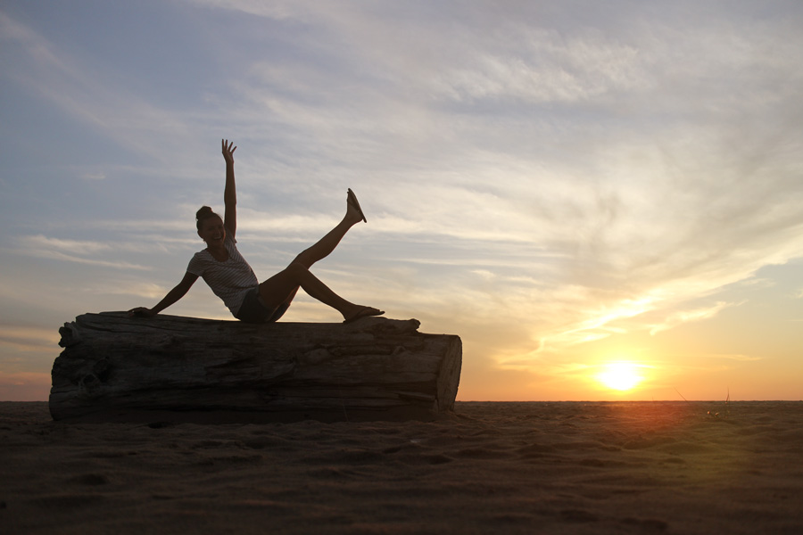 ink + adventure: seven things + three awkward photos : a self-portrait