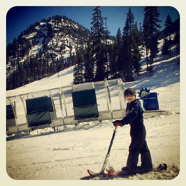 ExtraHyperActive: Snowscooting - Winter Fun For Kids And Adults