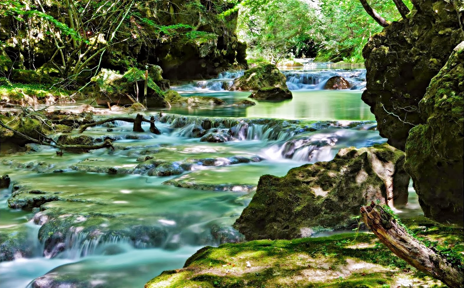Los Lugares Más Increibles del Mundo*-._: 23 - Urederra, un río Turquesa.