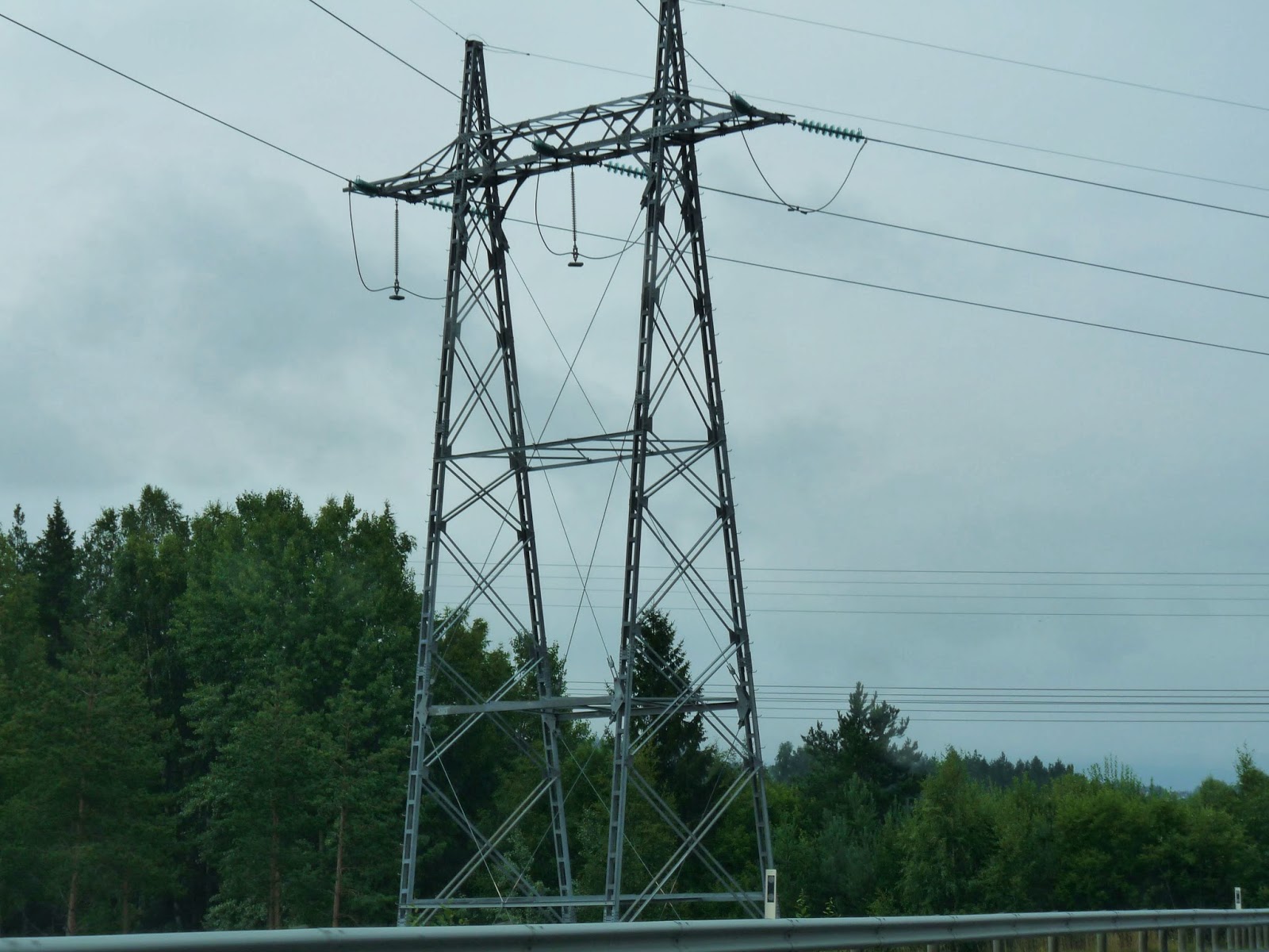 Our Pieces of World: T&D - Pylones