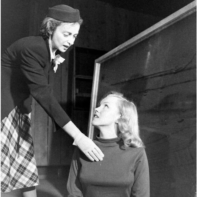 Intimate Photos of Marilyn Monroe During a Lesson With Her Acting ...