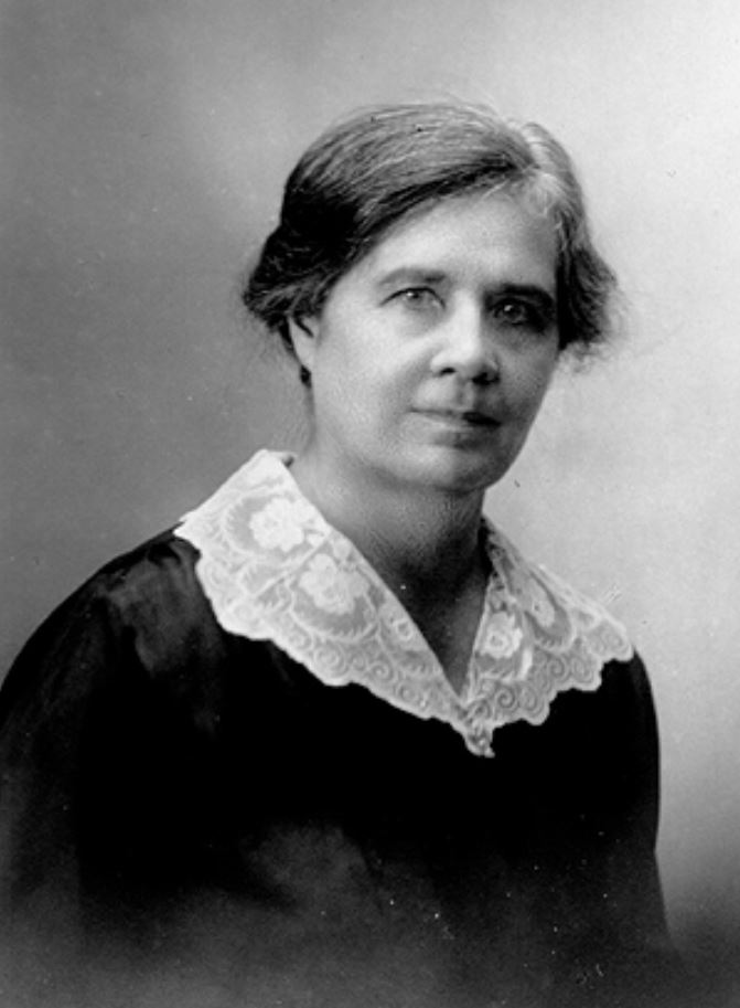 Heroínas: Anna Haava poeta, escritora y traductora estonia