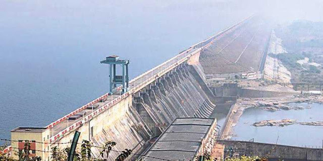 The world largest dam Hirakud dam
