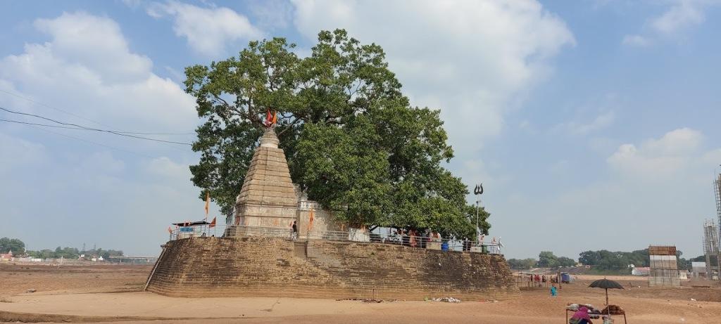 Hindu Temples of India: Kuleshwar Temple, Rajim, Chattisgarh