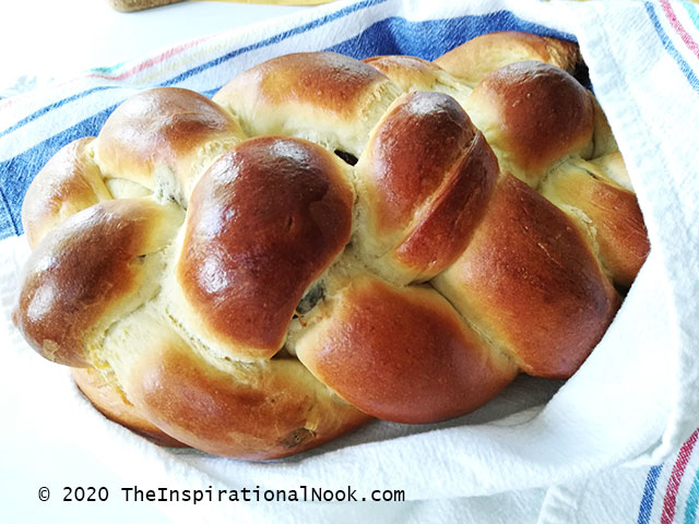 6 Strand Raisin Challah Bread