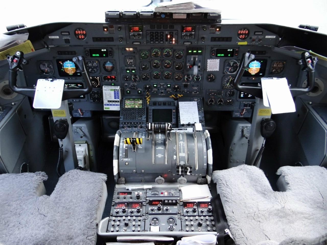 Air Queensland.blogspot: QantasLink de Havilland Dash 8-200 / Q200