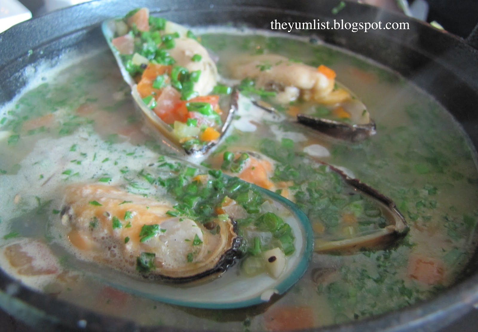 Pork Knuckle at Weissbrau, Straits Quay Marina Mall, Penang, Malaysia ...