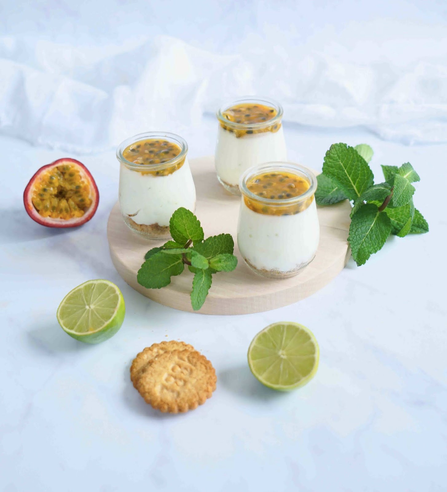 Cheesecake au skyr , coulis passion / On dine chez Nanou