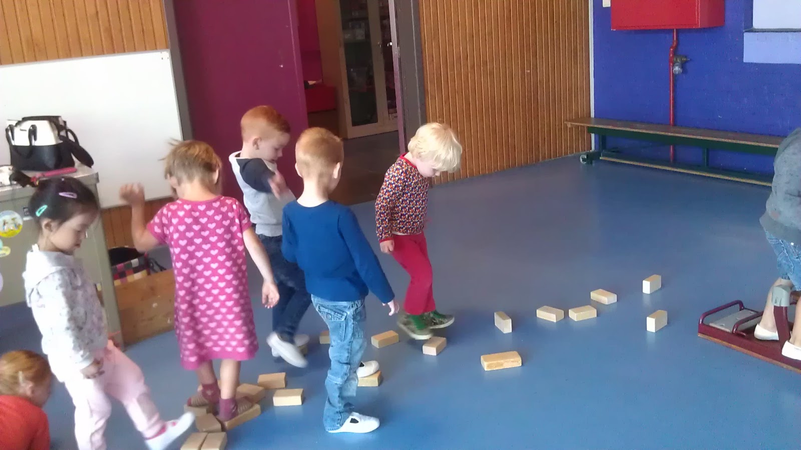 Kleuters Katia: een omloop met smalle oppervlakten