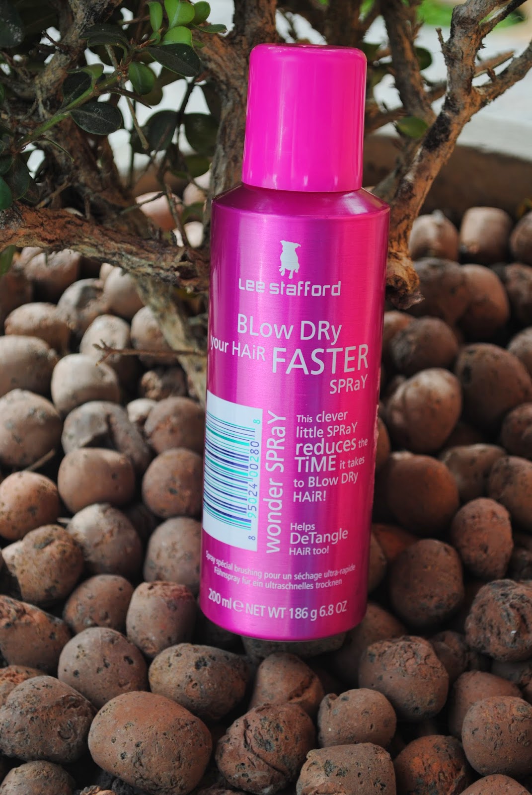 Oficina Chic: Resenha - Blow Dry Your Hair Faster Spray: Lee Stafford